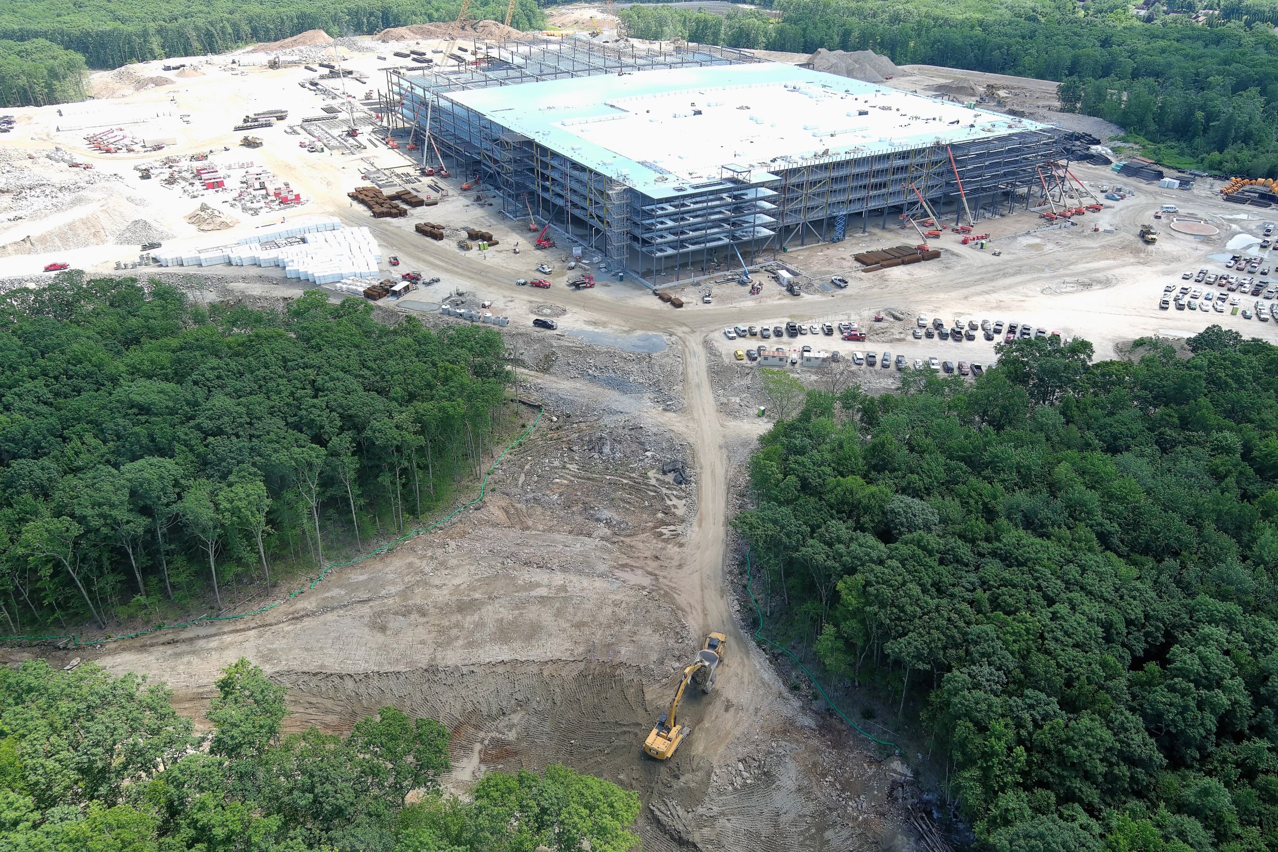 AMAZON FULFILLMENT CENTER – PROJECT SCHOONER-PVD2 – JOHNSTON RI | Baystate Blasting